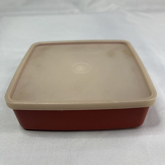 Tupperware | Kitchen | Tupperware Sandwich Keeper 4584 Paprika Vintage ...